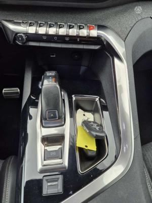 Red Peugeot 3008 2018 in Vilnius, with an engine capacity of 1.56 L and mileage of 218 thousand km for 12400 €, photo 35 on AUTOMOTO.COM.LV