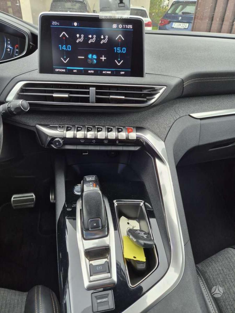 Red Peugeot 3008 2018 in Vilnius, with an engine capacity of 1.56 L and mileage of 218 thousand km for 12400 €, photo 36 on AUTOMOTO.COM.LV