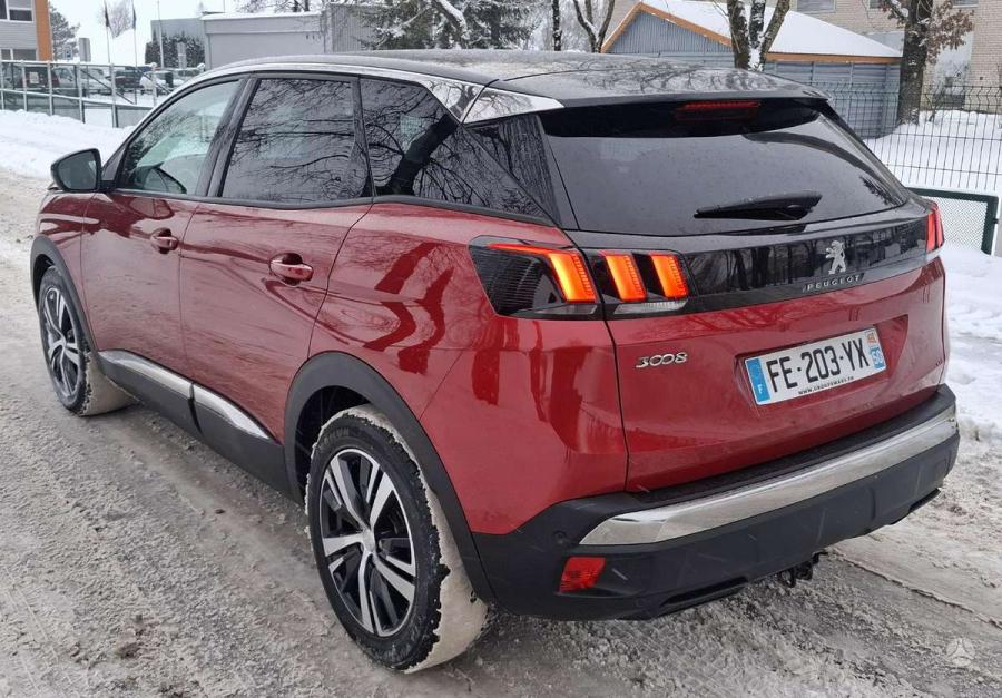 Red Peugeot 3008 2019 in Taurage, with an engine capacity of 1.20 L and mileage of 122 thousand km for 9500 €, photo 7 on AUTOMOTO.COM.LV