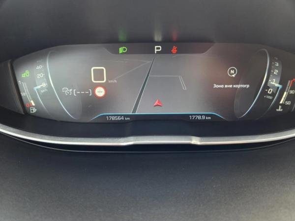 Red Peugeot 3008 2019 in Riga, with an engine capacity of 1.50 L and mileage of 178 thousand km for 14600 €, photo 3 on AUTOMOTO.COM.LV