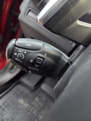 Sarkans Peugeot 3008 2019 Rīga, ar dzinēja tilpumu 1.50 L un nobraukumu 178 tūkst. km par 14600 €, foto 16 vietnē AUTOMOTO.COM.LV
