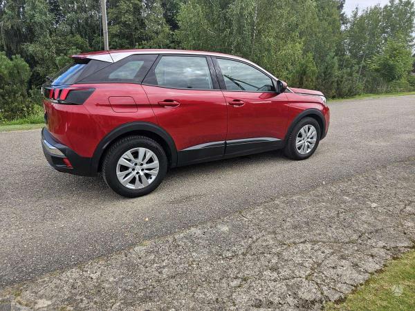 Red Peugeot 3008 2019 in Utena, with an engine capacity of 1.50 L and mileage of 227 thousand km for 10300 €, photo 5 on AUTOMOTO.COM.LV