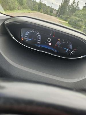 Sarkans Peugeot 3008 2019 Utena, ar dzinēja tilpumu 1.50 L un nobraukumu 227 tūkst. km par 10300 €, foto 9 vietnē AUTOMOTO.COM.LV