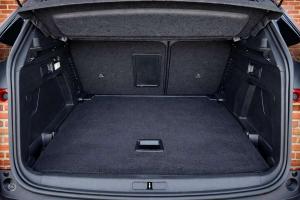 Sarkans Peugeot 3008 2020 Marijampole, ar dzinēja tilpumu 1.50 L un nobraukumu 208 tūkst. km par 15367 €, foto 24 vietnē AUTOMOTO.COM.LV