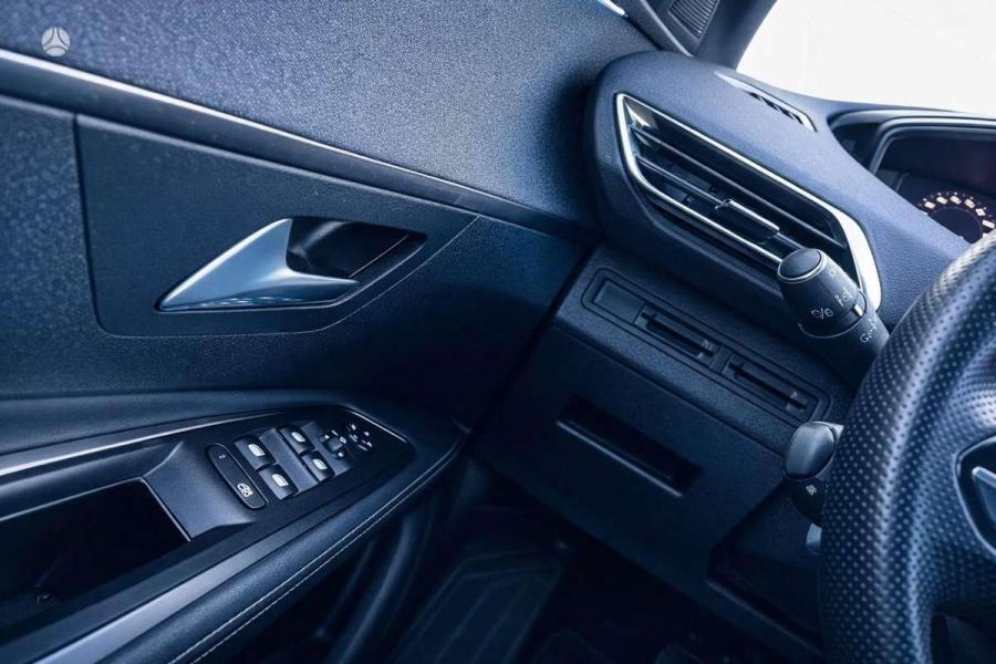 Sarkans Peugeot 3008 2020 Marijampole, ar dzinēja tilpumu 1.50 L un nobraukumu 208 tūkst. km par 15367 €, foto 18 vietnē AUTOMOTO.COM.LV