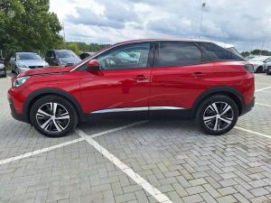 Red Peugeot 3008 2020 in Taurage, with an engine capacity of 1.50 L and mileage of 185 thousand km for 11300 €, photo 5 on AUTOMOTO.COM.LV