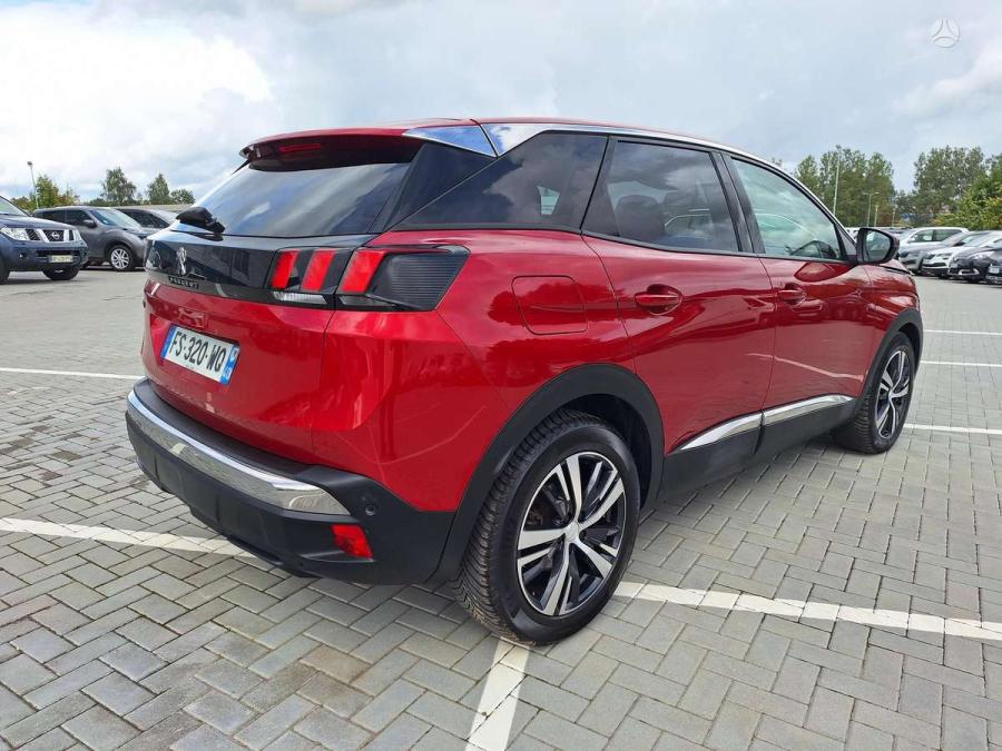 Red Peugeot 3008 2020 in Taurage, with an engine capacity of 1.50 L and mileage of 185 thousand km for 11300 €, photo 8 on AUTOMOTO.COM.LV