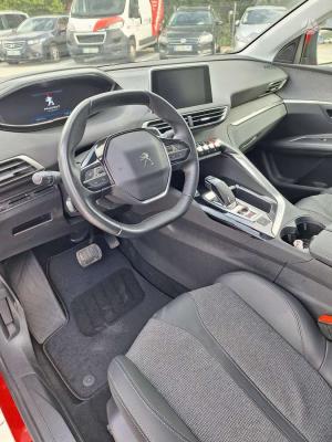 Red Peugeot 3008 2020 in Taurage, with an engine capacity of 1.50 L and mileage of 185 thousand km for 11300 €, photo 16 on AUTOMOTO.COM.LV