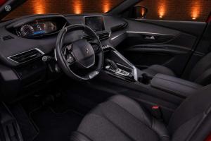 Red Peugeot 3008 2020 in Marijampole, with an engine capacity of 1.50 L and mileage of 208 thousand km for 15367 €, photo 11 on AUTOMOTO.COM.LV