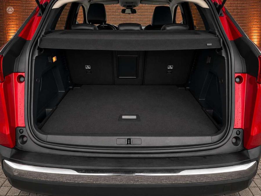Red Peugeot 3008 2020 in Marijampole, with an engine capacity of 1.50 L and mileage of 208 thousand km for 15367 €, photo 23 on AUTOMOTO.COM.LV