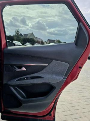 Red Peugeot 3008 2020 in Taurage, with an engine capacity of 1.50 L and mileage of 298 thousand km for 9850 €, photo 29 on AUTOMOTO.COM.LV
