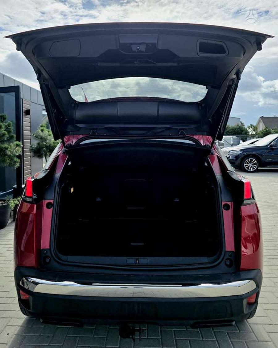 Red Peugeot 3008 2020 in Taurage, with an engine capacity of 1.50 L and mileage of 298 thousand km for 9850 €, photo 30 on AUTOMOTO.COM.LV
