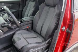 Sarkans Peugeot 3008 2020 Kauņa, ar dzinēja tilpumu 1.20 L un nobraukumu 170 tūkst. km par 10999 €, foto 21 vietnē AUTOMOTO.COM.LV