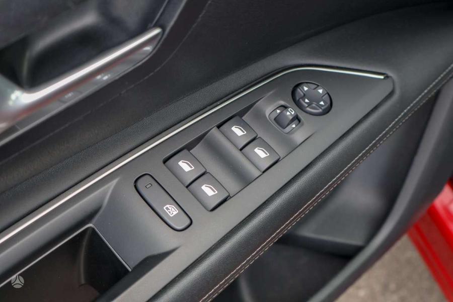 Sarkans Peugeot 3008 2020 Kauņa, ar dzinēja tilpumu 1.20 L un nobraukumu 170 tūkst. km par 10999 €, foto 39 vietnē AUTOMOTO.COM.LV