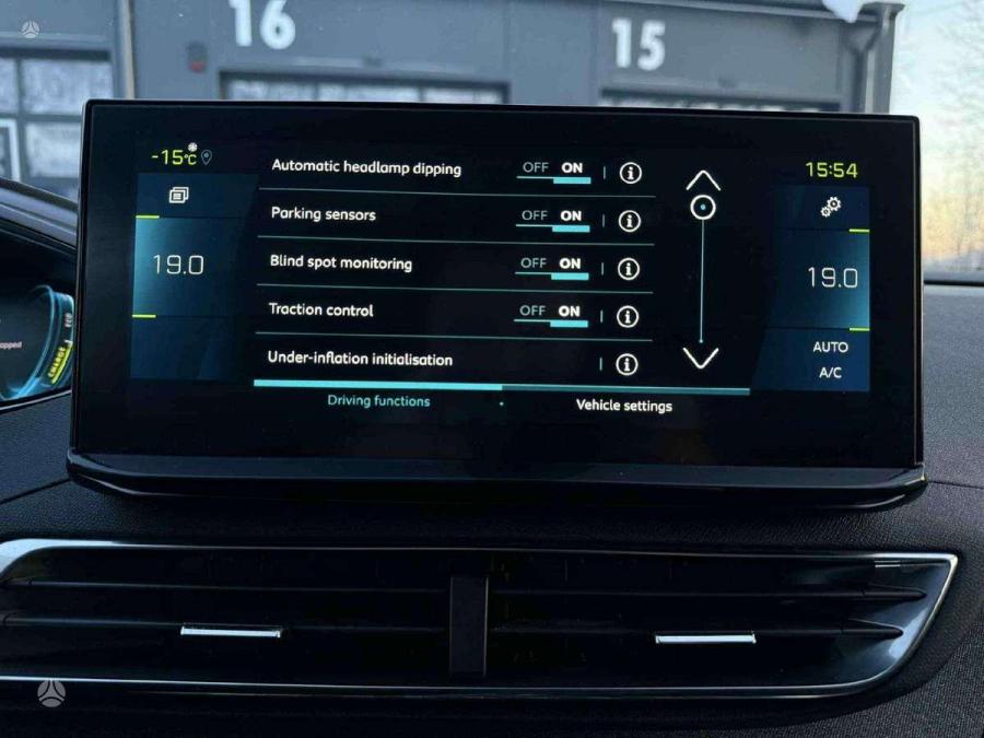 Красный Пежо 3008 2021 в Шяуляй, объемом двигателя 1.60 л и пробегом 122 тыс. км за 17990 €, фото 36 на AUTOMOTO.COM.LV