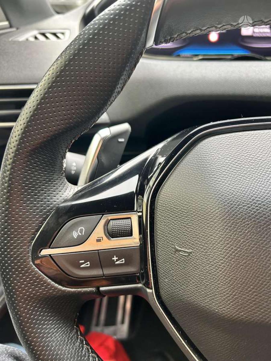 Sarkans Peugeot 3008 2021 Viļņa, ar dzinēja tilpumu 1.20 L un nobraukumu 66 tūkst. km par 19300 €, foto 12 vietnē AUTOMOTO.COM.LV