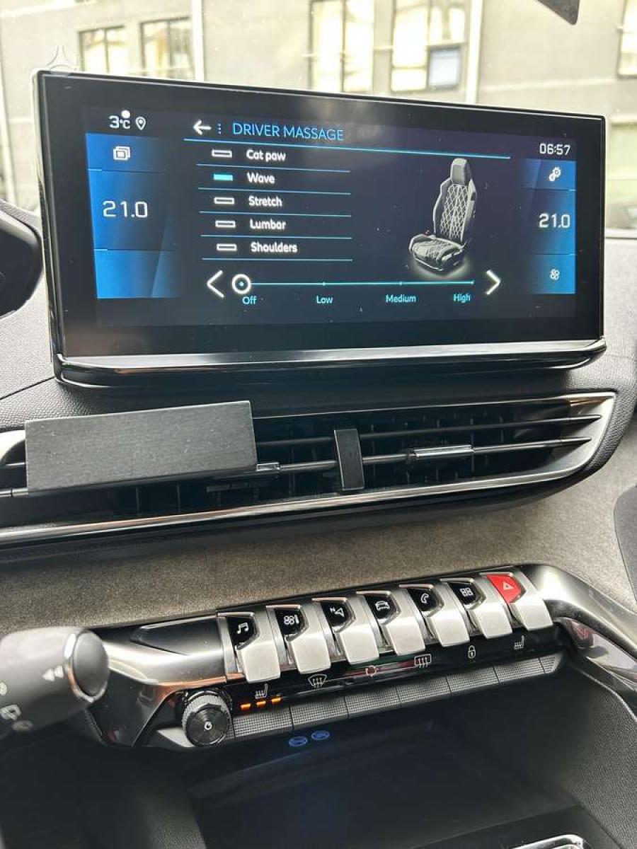 Sarkans Peugeot 3008 2021 Viļņa, ar dzinēja tilpumu 1.20 L un nobraukumu 66 tūkst. km par 19300 €, foto 13 vietnē AUTOMOTO.COM.LV