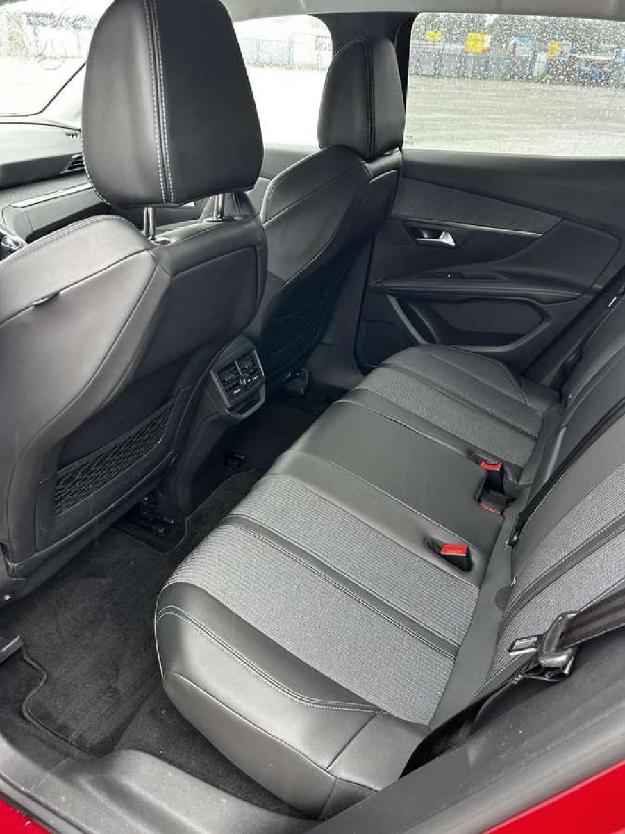 Sarkans Peugeot 3008 2021 Panevēža, ar dzinēja tilpumu 1.50 L un nobraukumu 238 tūkst. km par 11700 €, foto 12 vietnē AUTOMOTO.COM.LV
