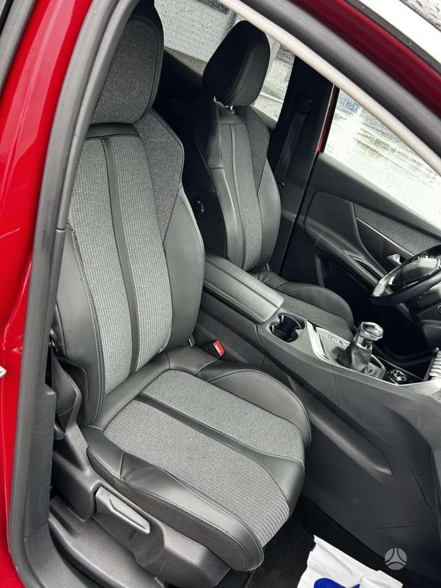 Sarkans Peugeot 3008 2021 Panevēža, ar dzinēja tilpumu 1.50 L un nobraukumu 238 tūkst. km par 11700 €, foto 14 vietnē AUTOMOTO.COM.LV