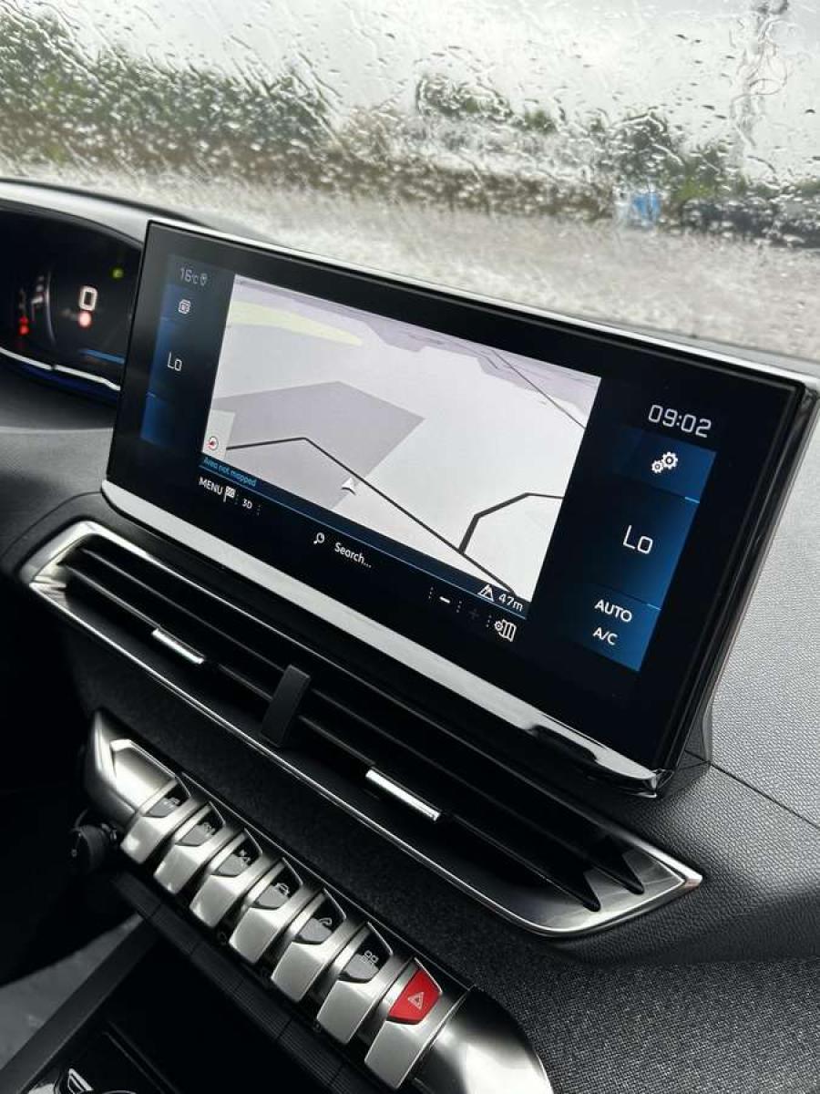 Sarkans Peugeot 3008 2021 Panevēža, ar dzinēja tilpumu 1.50 L un nobraukumu 238 tūkst. km par 11700 €, foto 15 vietnē AUTOMOTO.COM.LV