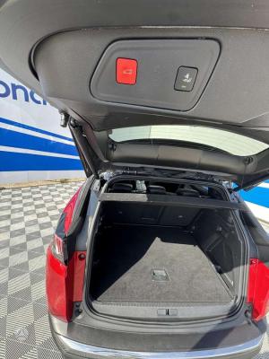 Red Peugeot 3008 2021 in Kaunas, with an engine capacity of 1.50 L and mileage of 190 thousand km for 13250 €, photo 7 on AUTOMOTO.COM.LV