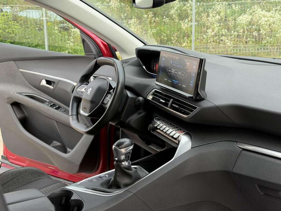 Red Peugeot 3008 2021 in Taurage, with an engine capacity of 1.50 L and mileage of 168 thousand km for 11979 €, photo 41 on AUTOMOTO.COM.LV