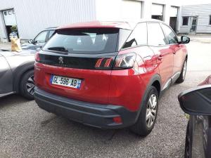 Red Peugeot 3008 2022 in Vilnius, with an engine capacity of 1.20 L and mileage of 76 thousand km for 16940 €, photo 4 on AUTOMOTO.COM.LV