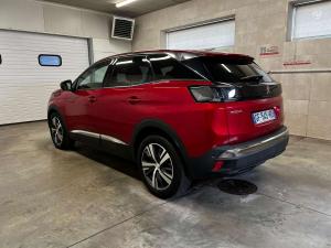 Red Peugeot 3008 2022 in Marijampole, with an engine capacity of 1.20 L and mileage of 147 thousand km for 14254 €, photo 7 on AUTOMOTO.COM.LV