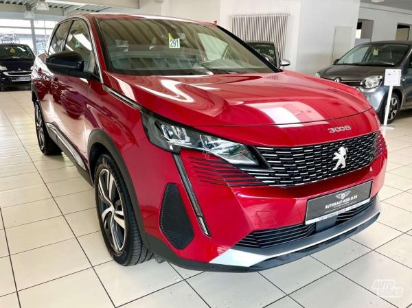Red Peugeot 3008 2023 in Kaunas, with an engine capacity of 1.20 L and mileage of 28 thousand km for 22734 €, photo 4 on AUTOMOTO.COM.LV