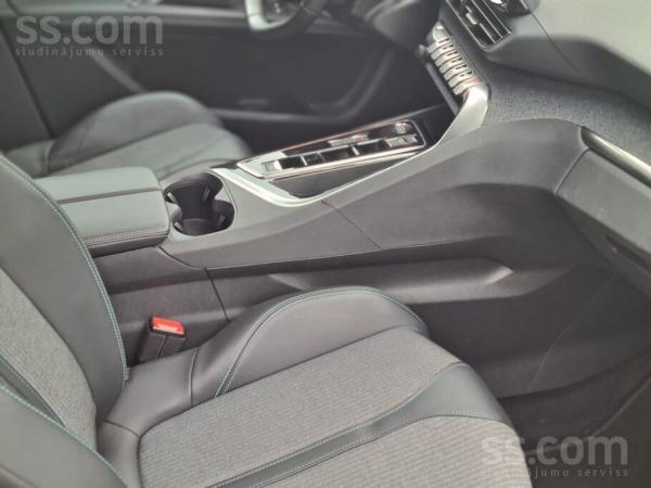 Sarkans Peugeot 3008 2023 Jelgava, ar dzinēja tilpumu 1.50 L un nobraukumu 118 tūkst. km par 18490 €, foto 9 vietnē AUTOMOTO.COM.LV