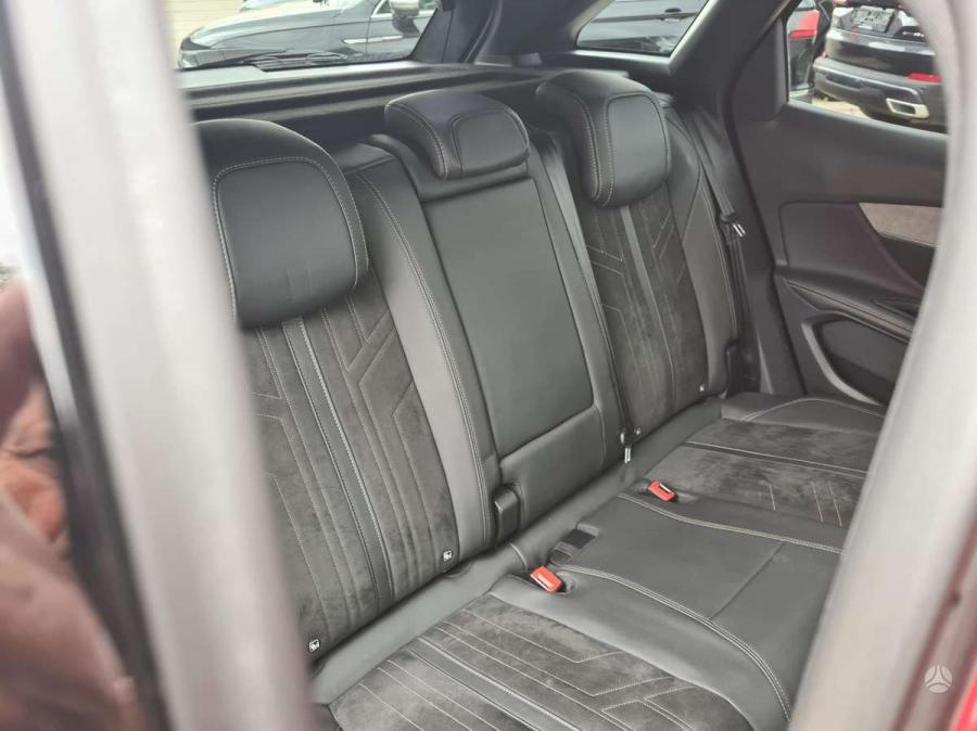 Sarkans Peugeot 3008 2023 Šauļi, ar dzinēja tilpumu 1.60 L un nobraukumu 150 tūkst. km par 22700 €, foto 20 vietnē AUTOMOTO.COM.LV