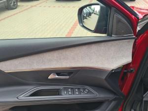 Sarkans Peugeot 3008 2023 Šauļi, ar dzinēja tilpumu 1.60 L un nobraukumu 150 tūkst. km par 22700 €, foto 21 vietnē AUTOMOTO.COM.LV