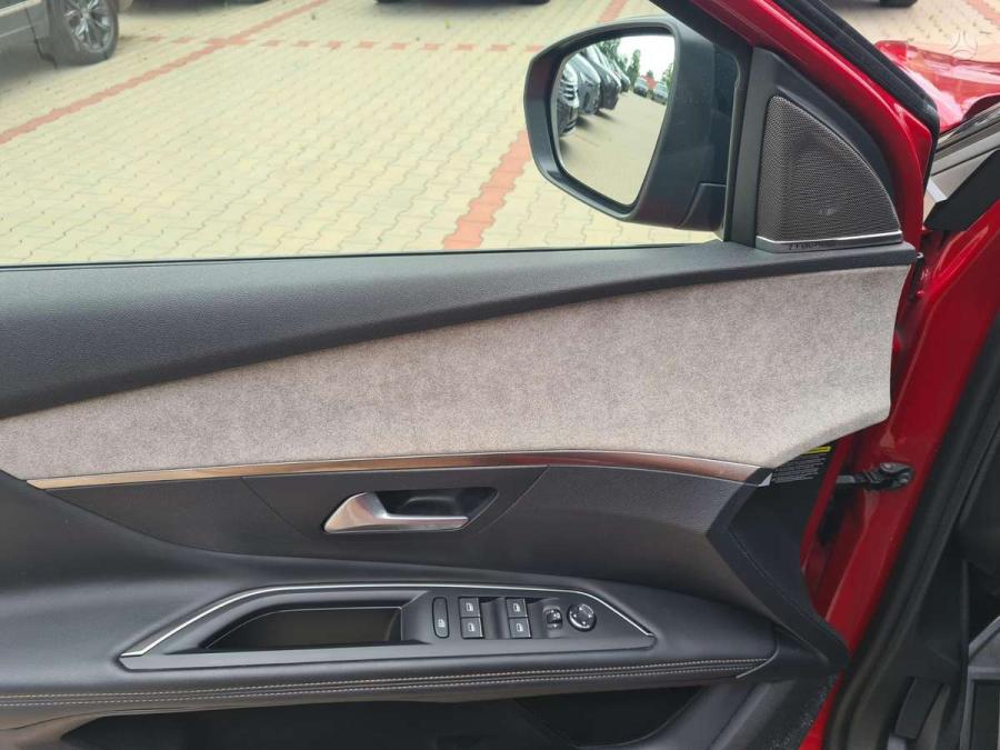 Sarkans Peugeot 3008 2023 Šauļi, ar dzinēja tilpumu 1.60 L un nobraukumu 150 tūkst. km par 22700 €, foto 21 vietnē AUTOMOTO.COM.LV
