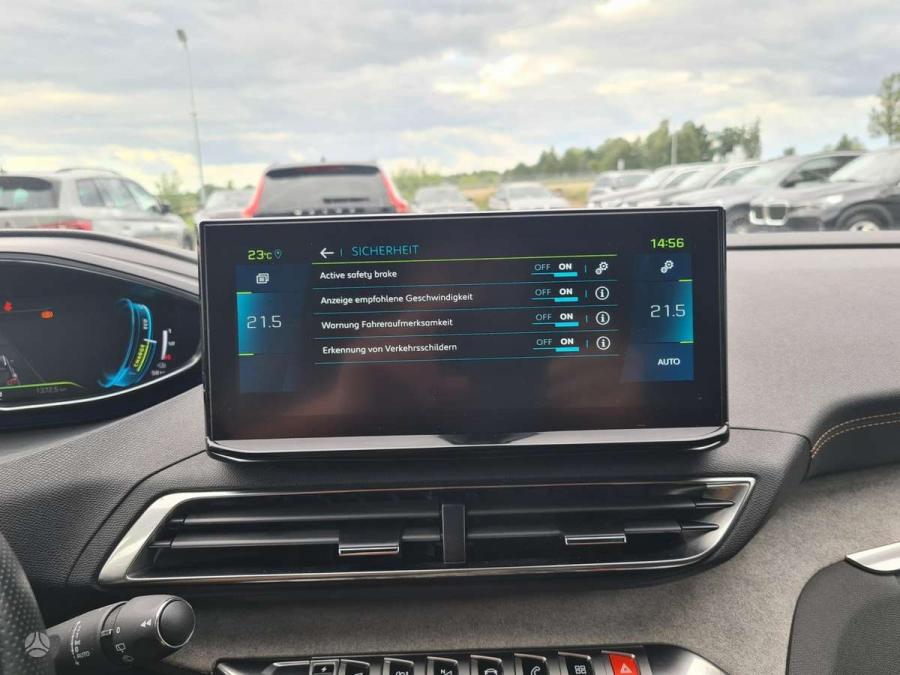 Sarkans Peugeot 3008 2023 Šauļi, ar dzinēja tilpumu 1.60 L un nobraukumu 150 tūkst. km par 22700 €, foto 31 vietnē AUTOMOTO.COM.LV