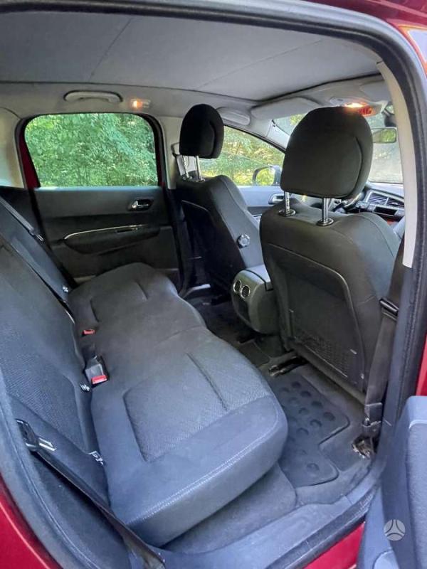 Sarkans Peugeot 3008 2009 Kauņa, ar dzinēja tilpumu 1.56 L un nobraukumu 346 tūkst. km par 3300 €, foto 10 vietnē AUTOMOTO.COM.LV