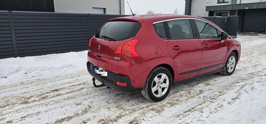 Red Peugeot 3008 2013 in Kaunas, with an engine capacity of 1.60 L and mileage of 211 thousand km for 3500 €, photo 4 on AUTOMOTO.COM.LV