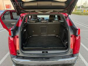 Red Peugeot 3008 2017 in Jelgava, with an engine capacity of 2.00 L and mileage of 153 thousand km for 15500 €, photo 6 on AUTOMOTO.COM.LV
