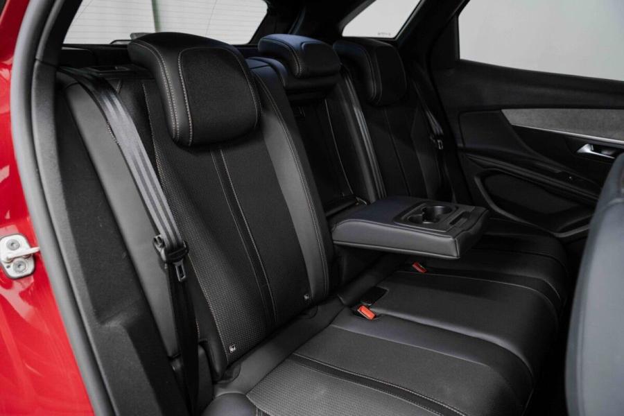 Sarkans Peugeot 3008 2022 Tallina, ar dzinēja tilpumu 1.50 L un nobraukumu 164 tūkst. km par 14900 €, foto 14 vietnē AUTOMOTO.COM.LV