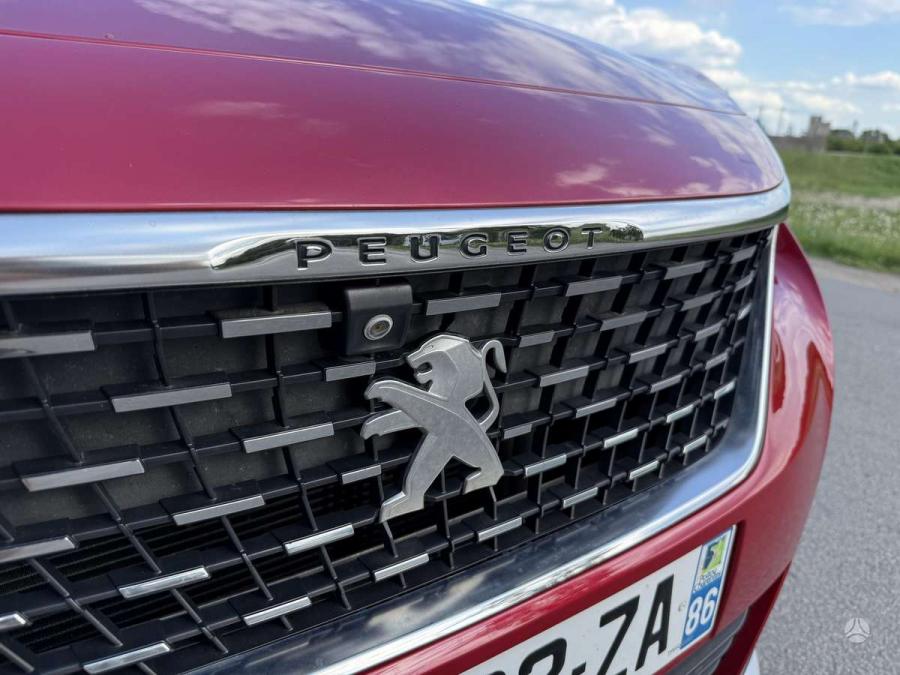 Sarkans Peugeot 3008 2017 Tauragė, ar dzinēja tilpumu 1.20 L un nobraukumu 155 tūkst. km par 10500 €, foto 4 vietnē AUTOMOTO.COM.LV