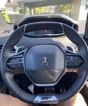 Red Peugeot 3008 2022 in Vilnius, with an engine capacity of 1.20 L and mileage of 60 thousand km for 20500 €, photo 18 on AUTOMOTO.COM.LV