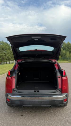 Red Peugeot 3008 2018 in Tallinn, with an engine capacity of 1.20 L and mileage of 109 thousand km for 13200 €, photo 9 on AUTOMOTO.COM.LV