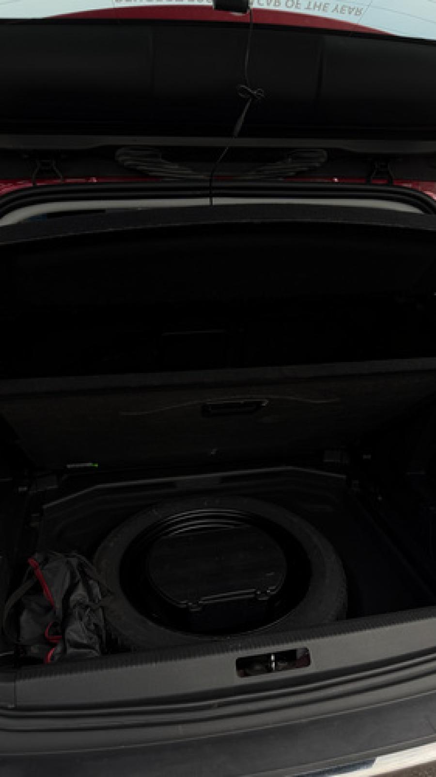 Red Peugeot 3008 2018 in Tallinn, with an engine capacity of 1.20 L and mileage of 109 thousand km for 13200 €, photo 10 on AUTOMOTO.COM.LV