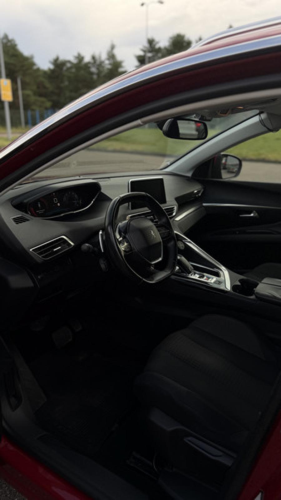 Red Peugeot 3008 2018 in Tallinn, with an engine capacity of 1.20 L and mileage of 109 thousand km for 13200 €, photo 11 on AUTOMOTO.COM.LV