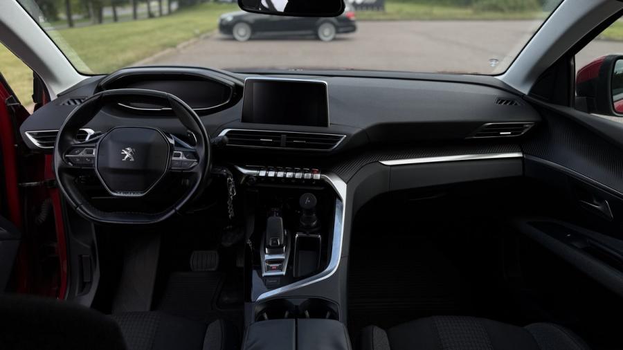Red Peugeot 3008 2018 in Tallinn, with an engine capacity of 1.20 L and mileage of 109 thousand km for 13200 €, photo 27 on AUTOMOTO.COM.LV