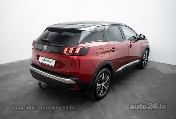 Sarkans Peugeot 3008 2019 Tallina, ar dzinēja tilpumu 1.20 L un nobraukumu 71 tūkst. km par 14899 €, foto 4 vietnē AUTOMOTO.COM.LV