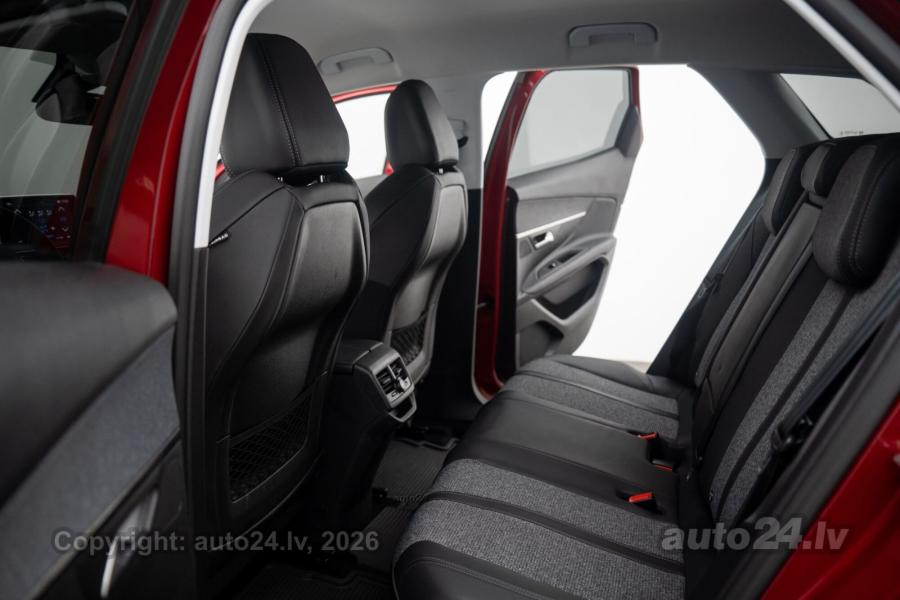 Sarkans Peugeot 3008 2019 Tallina, ar dzinēja tilpumu 1.20 L un nobraukumu 71 tūkst. km par 14899 €, foto 10 vietnē AUTOMOTO.COM.LV