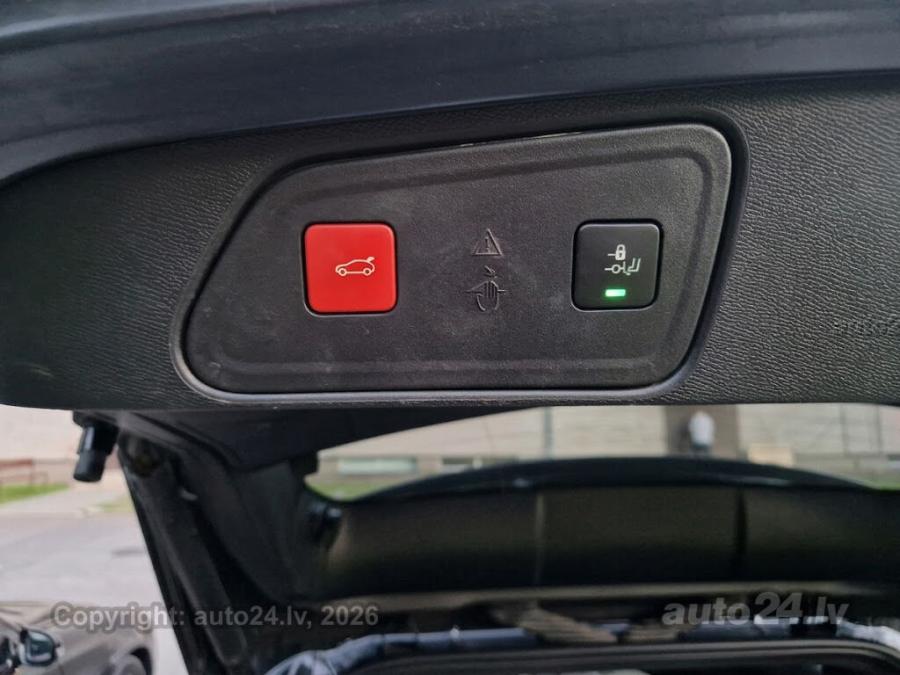Sarkans Peugeot 3008 2022 Tallina, ar dzinēja tilpumu 1.50 L un nobraukumu 76 tūkst. km par 22200 €, foto 15 vietnē AUTOMOTO.COM.LV