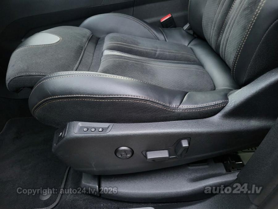 Sarkans Peugeot 3008 2022 Tallina, ar dzinēja tilpumu 1.50 L un nobraukumu 76 tūkst. km par 22200 €, foto 16 vietnē AUTOMOTO.COM.LV
