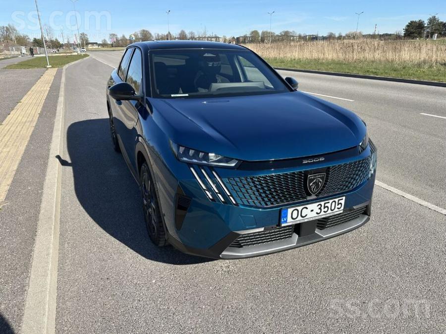 Peugeot 3008 2025 Rīga, ar dzinēja tilpumu 1.20 L un nobraukumu 19 tūkst. km par 29900 €, foto 3 vietnē AUTOMOTO.COM.LV
