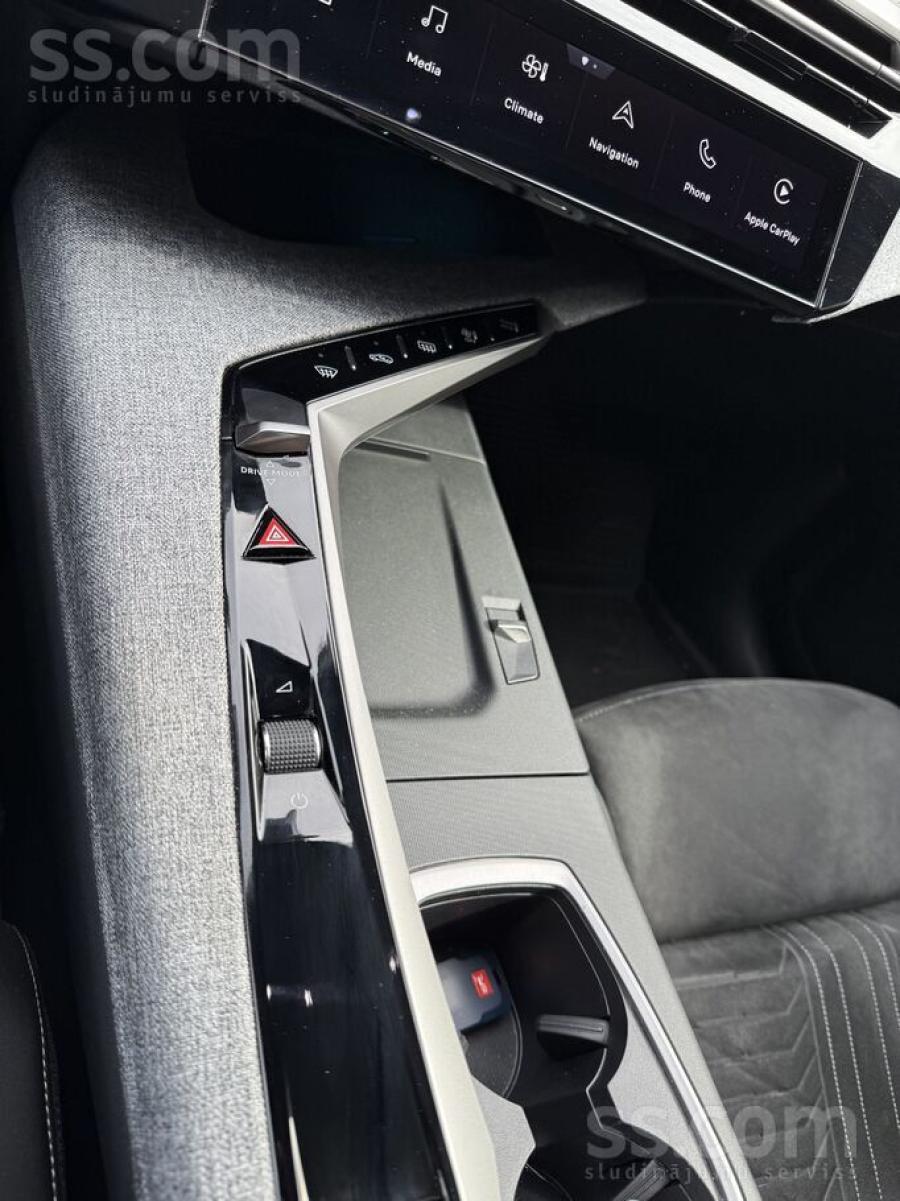 Peugeot 3008 2025 Rīga, ar dzinēja tilpumu 1.20 L un nobraukumu 19 tūkst. km par 29900 €, foto 5 vietnē AUTOMOTO.COM.LV